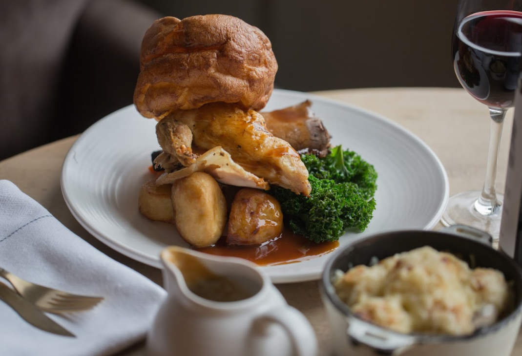 The Queen's Primrose Hill | London Bar Reviews | DesignMyNight