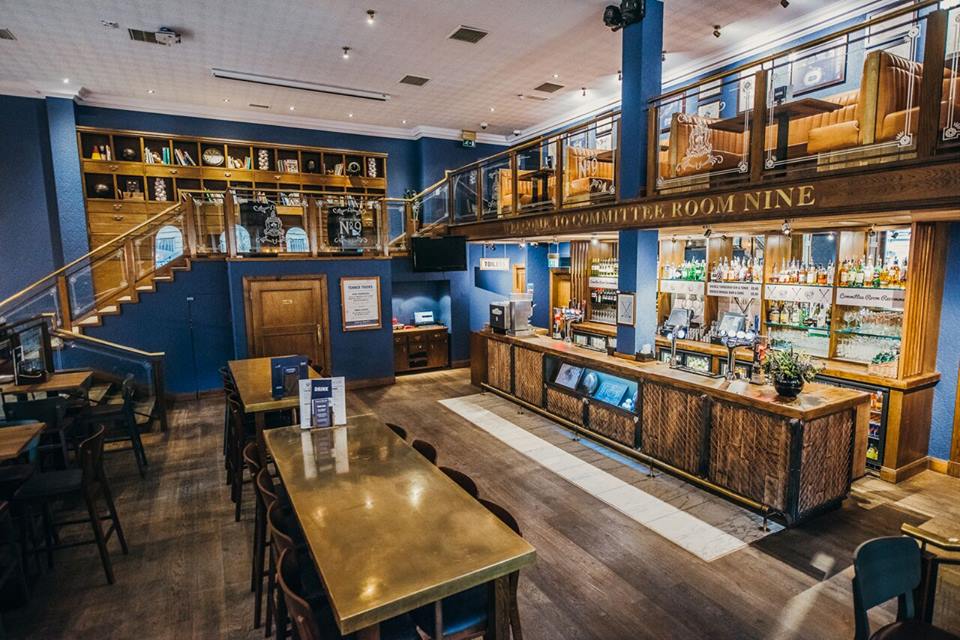 Committee Room No.9 Merchant City | Glasgow Pub Reviews | DesignMyNight