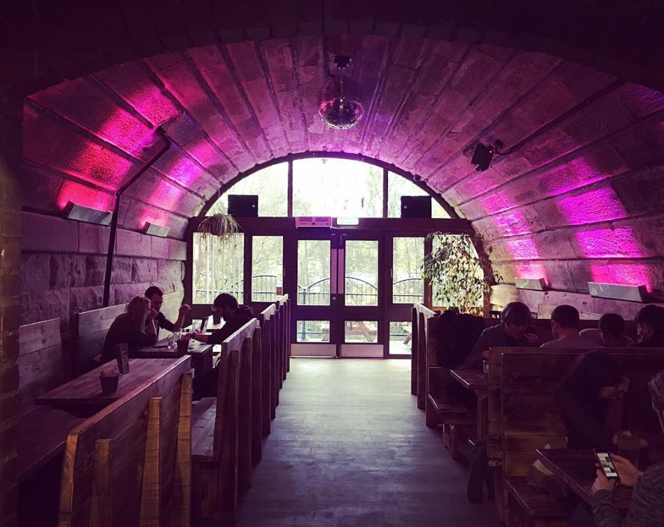 Inn Deep West End | Glasgow Pub Reviews | DesignMyNight