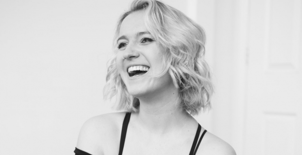 Carole King: You Make Me Feel Like A Natural Woman. Starring Phoebe ...