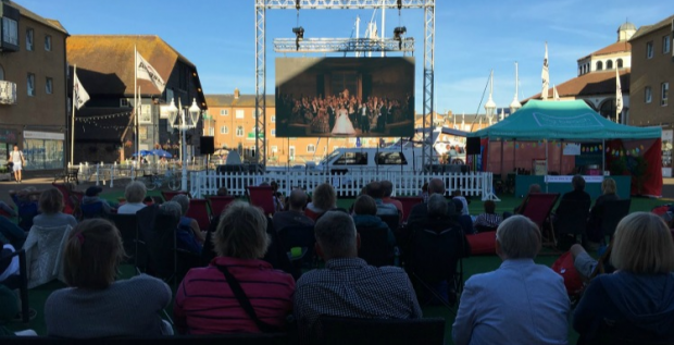 The Big Screen at Brighton Marina | Brighton Daytime Reviews ...