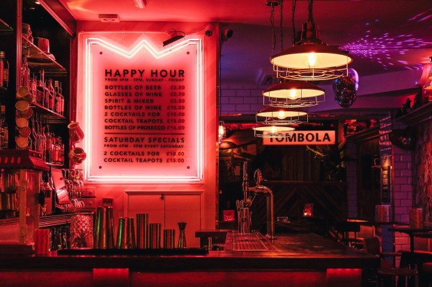 Simmons Angel | London Bar Reviews | DesignMyNight
