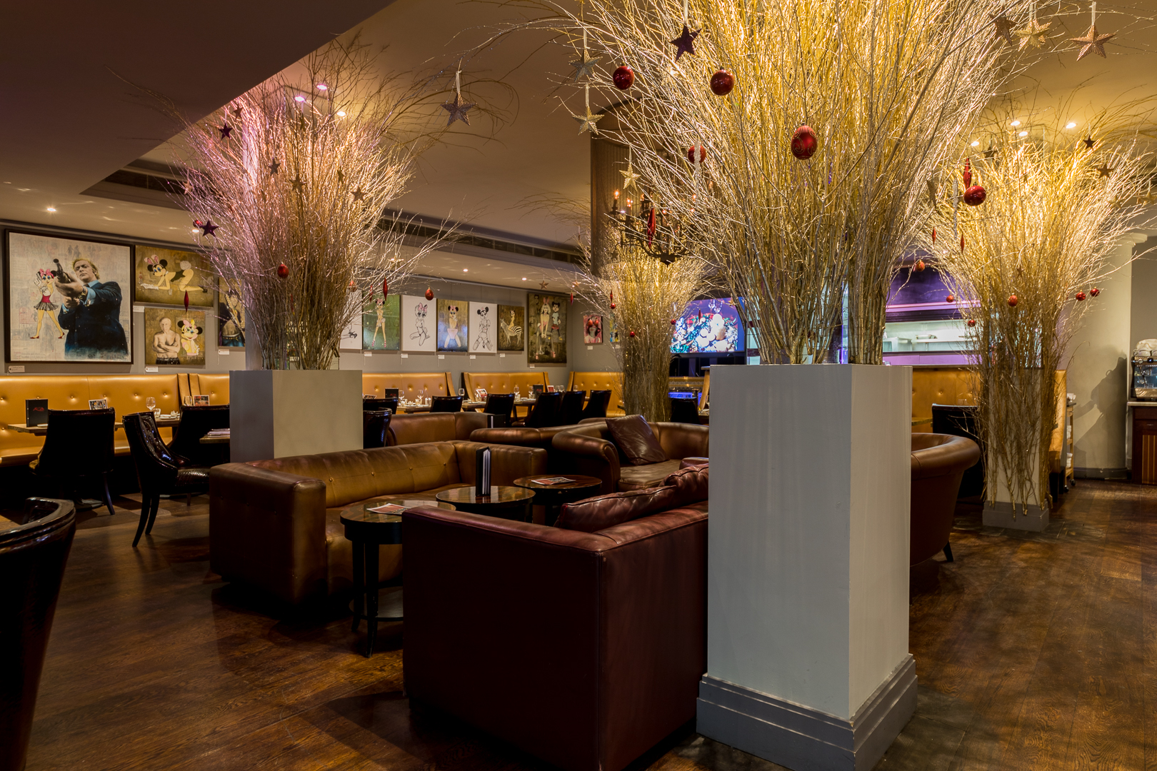 BUBBLES & BRUNCH - The ultimate Champagne VIP Roof Top Jacuzzi Party ...