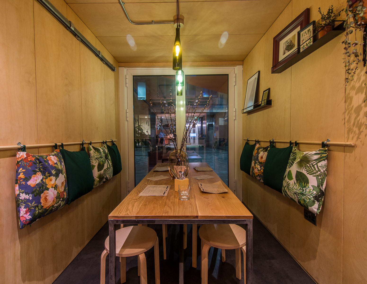 Unwined in Waterloo | London Bar Reviews | DesignMyNight