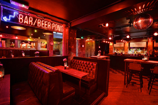 The Walrus: Dive Bar In Nottingham | DesignMyNight