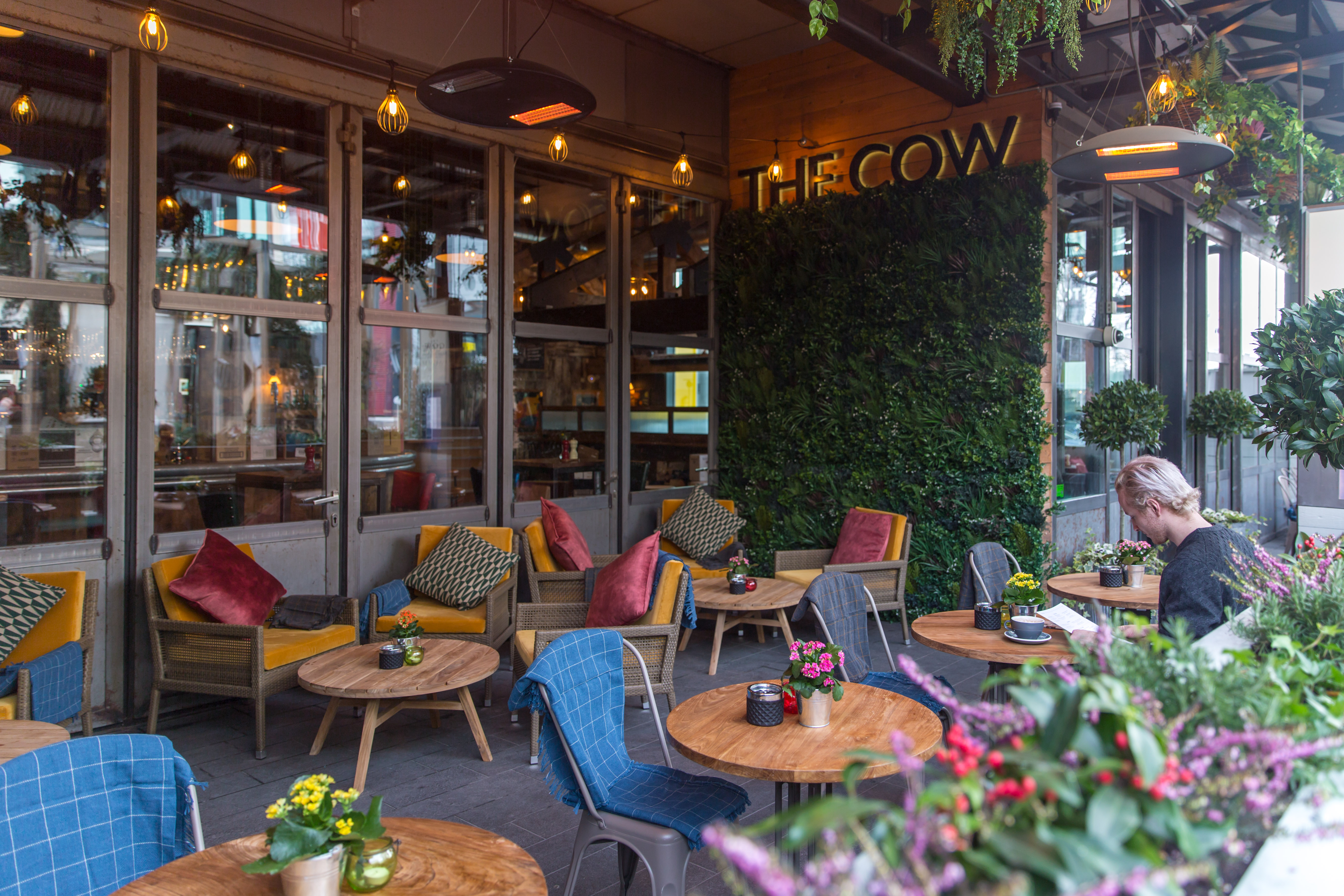 The Cow Westfield | London Pub Reviews | DesignMyNight