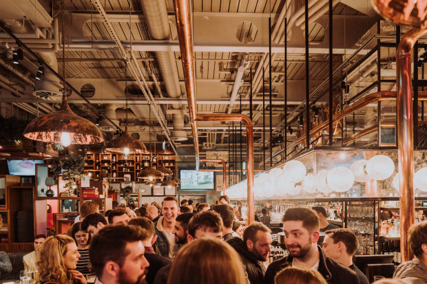 Greenwood Pub & Kitchen: Victoria Sports Bar - Book Online | DesignMyNight