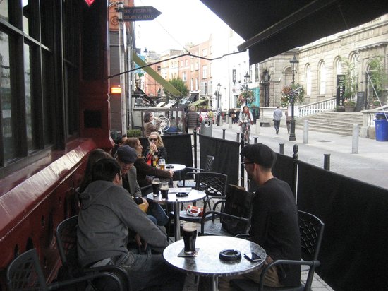 Grogan's Castle Lounge | Dublin Pub Reviews | DesignMyNight