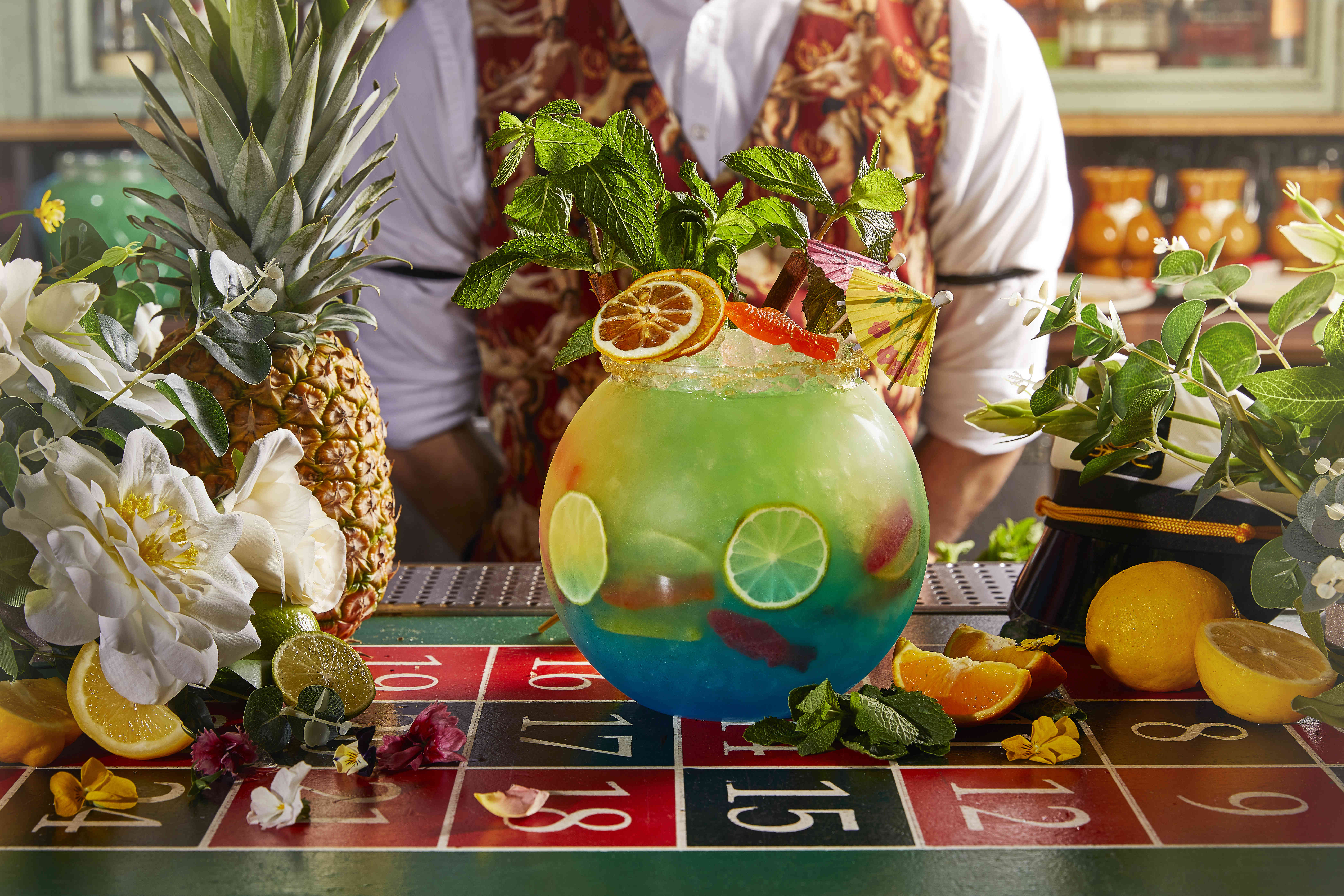 Summer Spectacular Immersive Show | Covent Garden, London Food & Drink ...