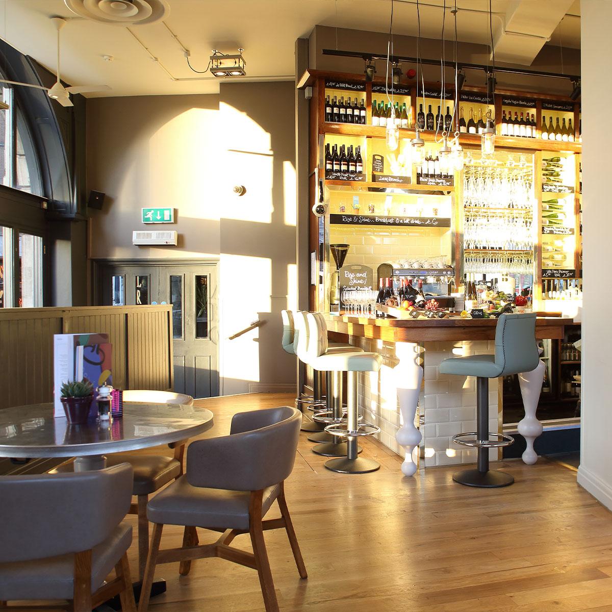 All Bar One Tower of London | London Bar Reviews | DesignMyNight