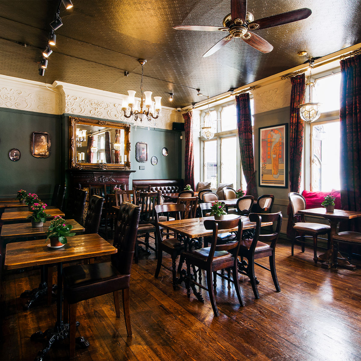 The Clachan | London Pub Reviews | DesignMyNight