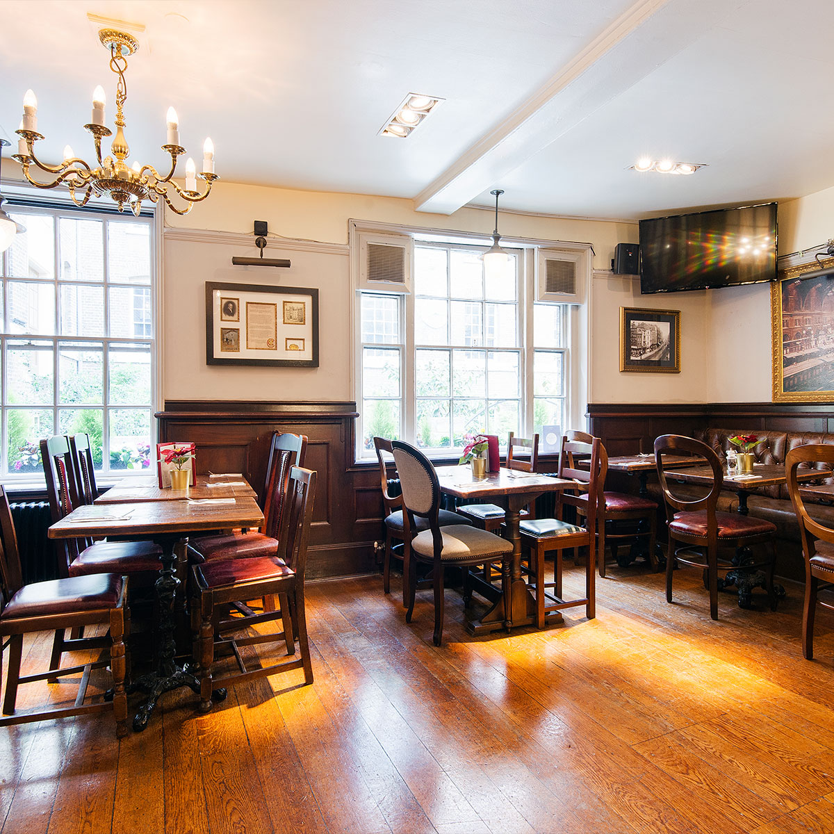 The Magpie | London Pub Reviews | DesignMyNight