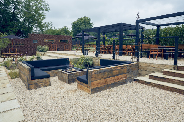 The Crown: Top Stevenage Pub | DesignMyNight