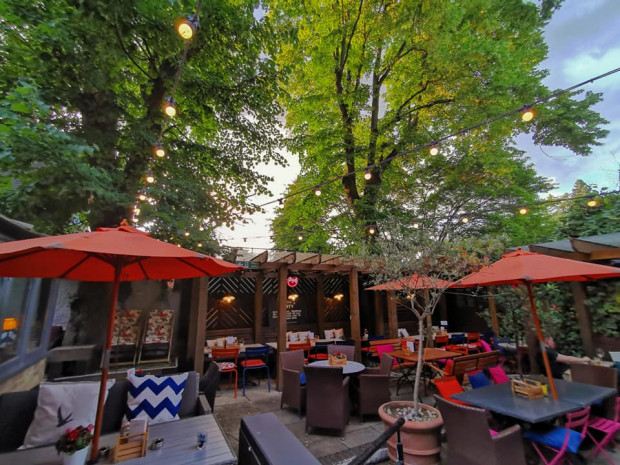 The Roebuck Hampstead | London Pub Reviews | DesignMyNight