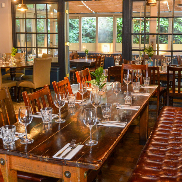 Alwyne Castle Highbury & Islington | London Pub Reviews | DesignMyNight