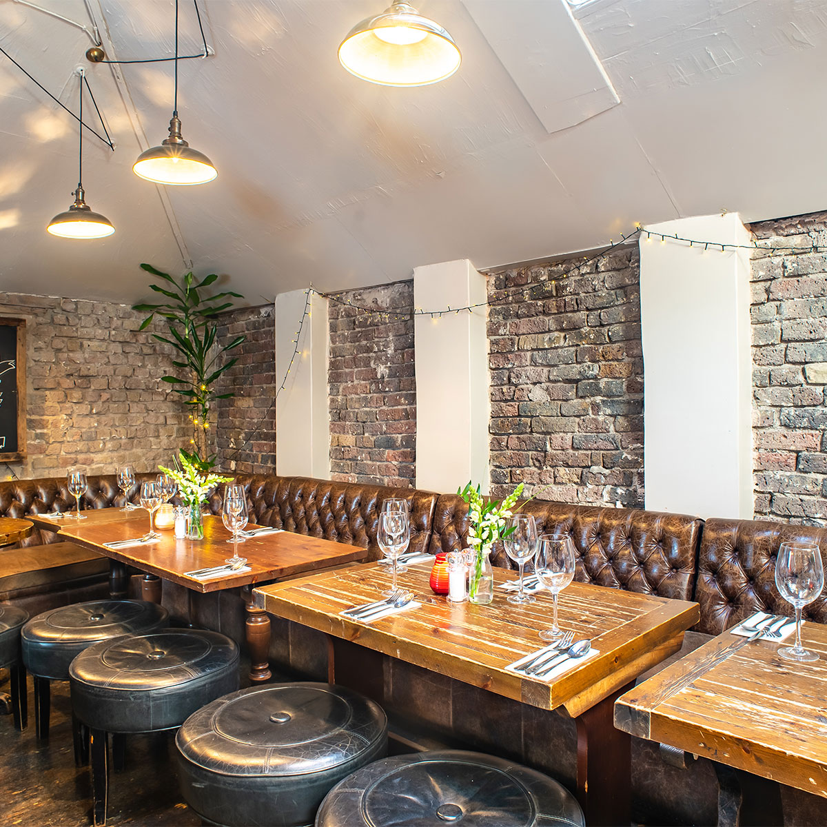 The Builders Arms Kensington Court London Pub Review | DesignMyNight