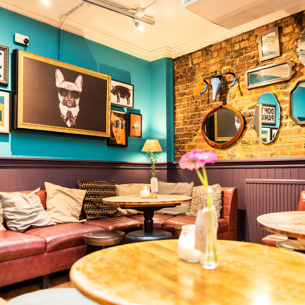 The Bull Pub Restaurant Islington London Reviews | DesignMyNight