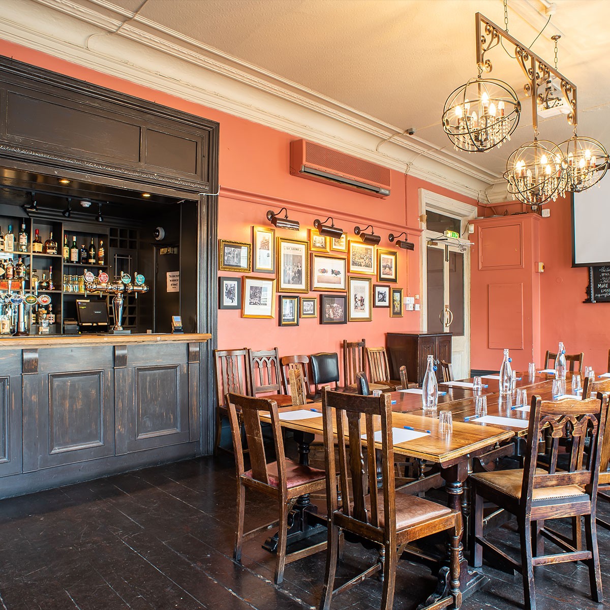 The Castle Farringdon London | London Pub Reviews | DesignMyNight
