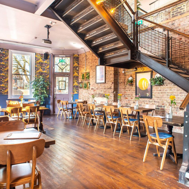 Park View: Cool Brighton Pub In Preston | DesignMyNight