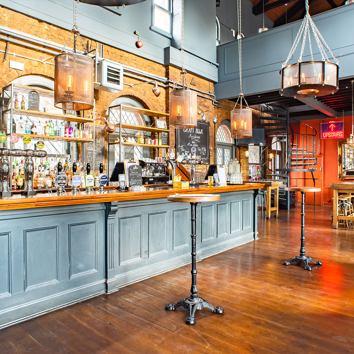 Phoenix Windsor Walk | London Pub Reviews | DesignMyNight