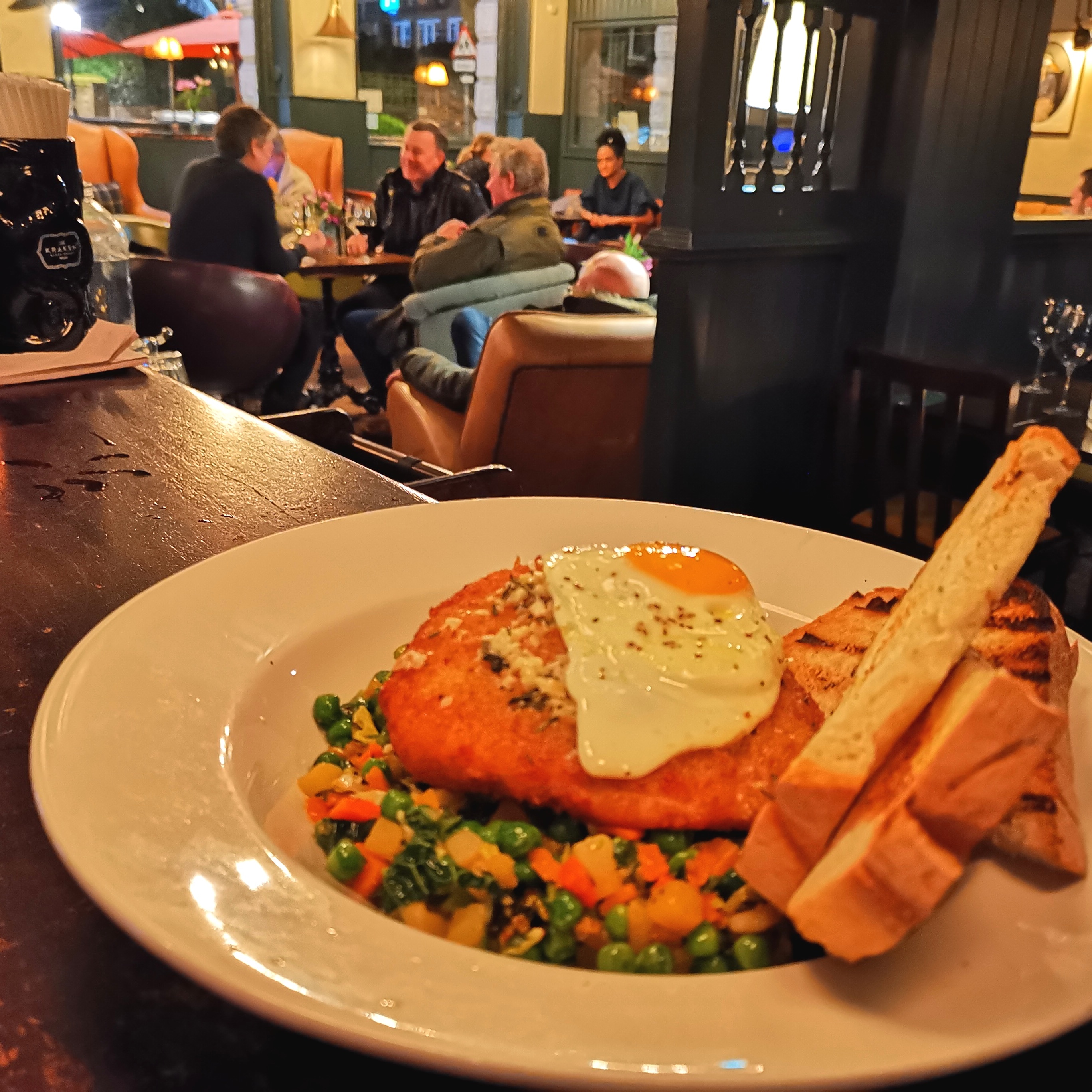 The Roebuck Hampstead | London Pub Reviews | DesignMyNight