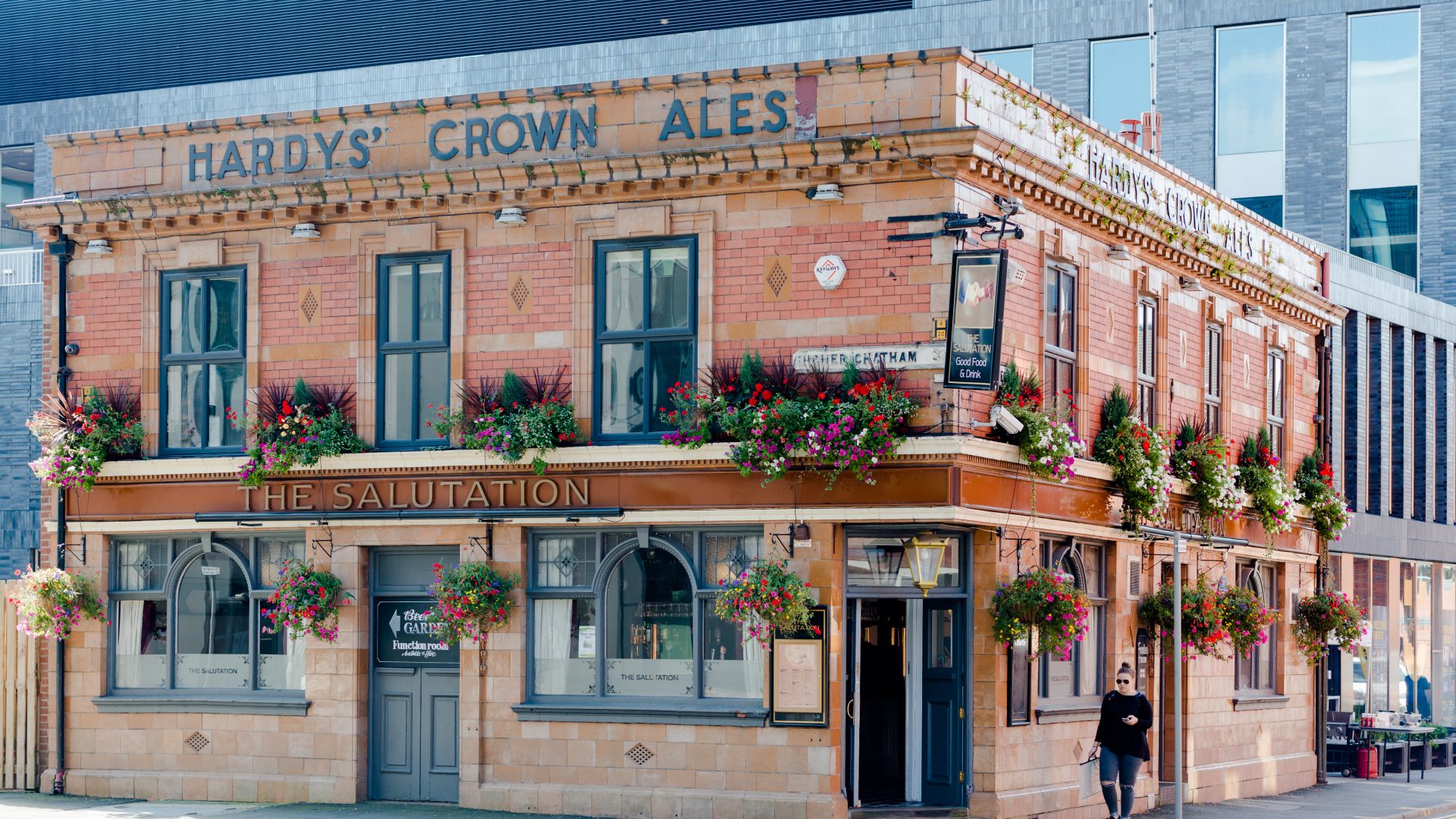 The Salutation Oxford Road | Manchester Pub Reviews | DesignMyNight