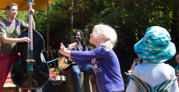 A GIG FOR WEE ONES, WITH DOUBLE BASS DAN | Dalston, London Live Music ...