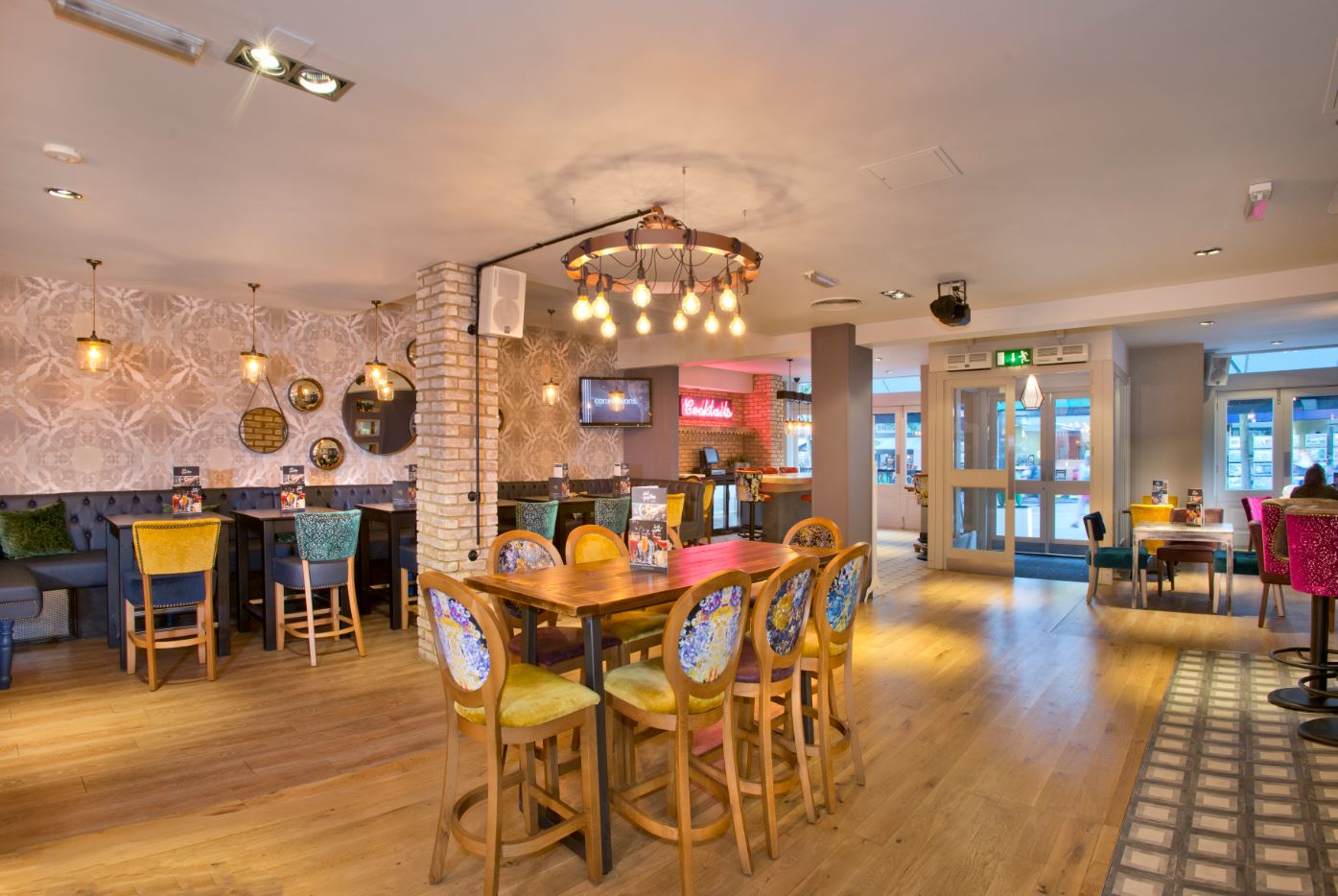 Slug & Lettuce Sutton | Sutton Bar Reviews | DesignMyNight