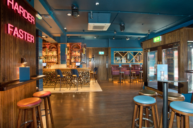 Be At One: Cocktail Bar In Twickenham | DesignMyNight