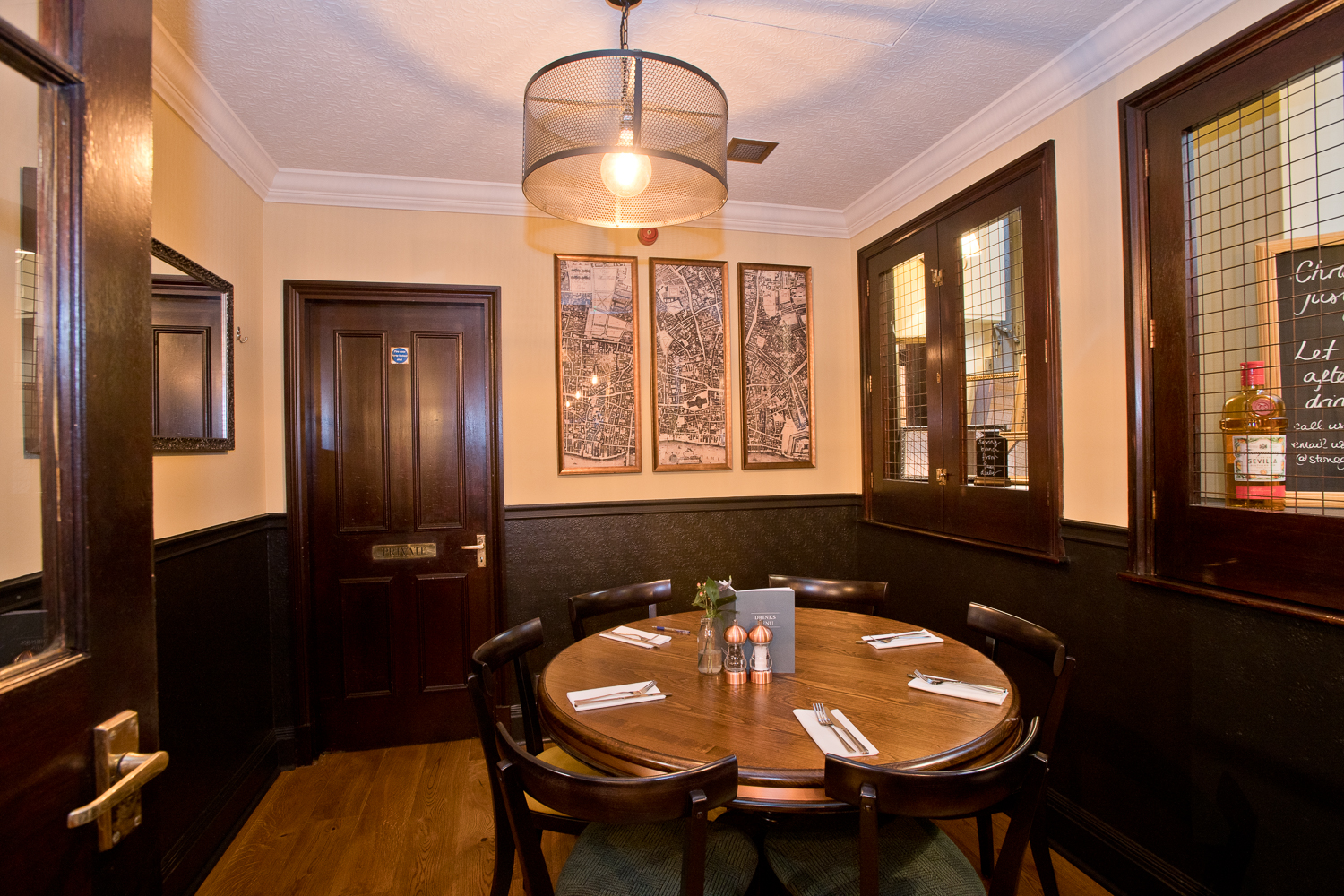 The Corn Exchange: Casual Drinks In The City | DesignMyNight