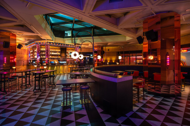 Puttshack Bank: Book Your Game | DesignMyNight