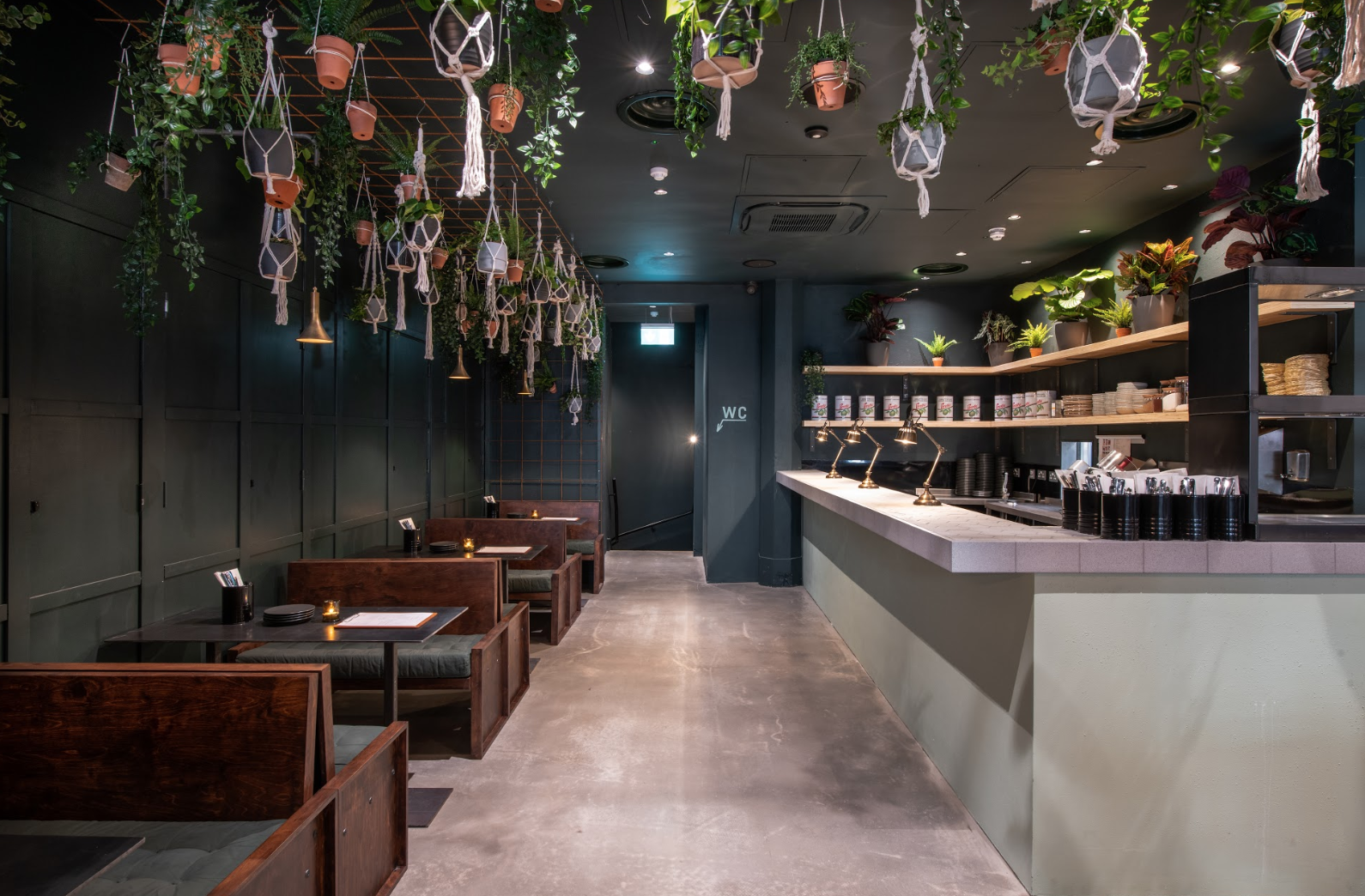 Vagabond Monument: Cool London Wine Bar | DesignMyNight