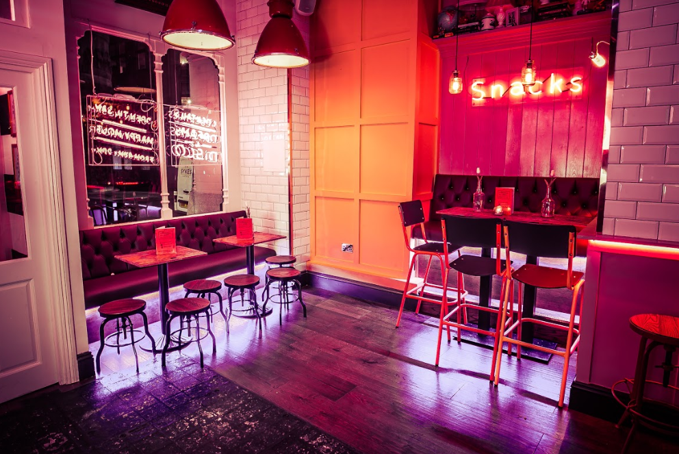 Simmons Monument | London Bar Reviews | DesignMyNight