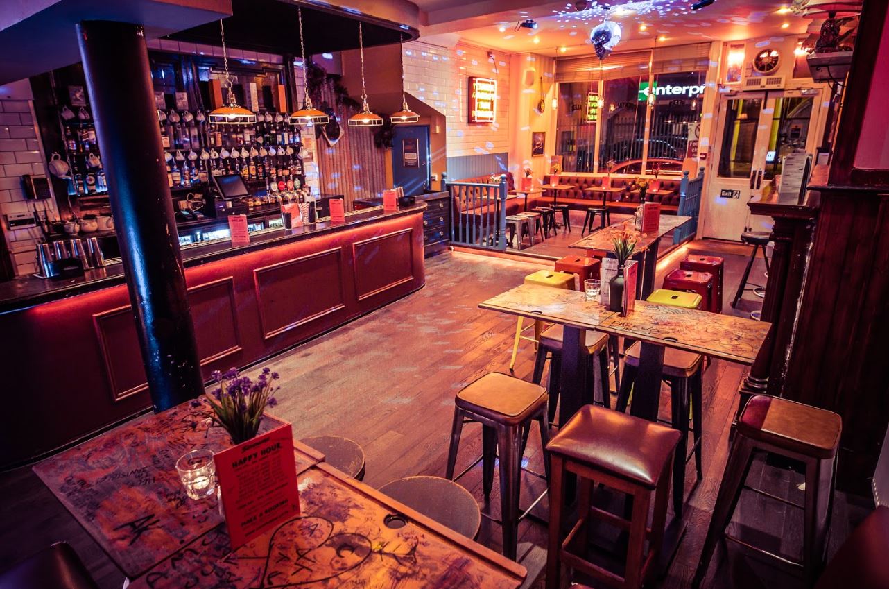 Simmons Tower Bridge | London Bar Reviews | DesignMyNight