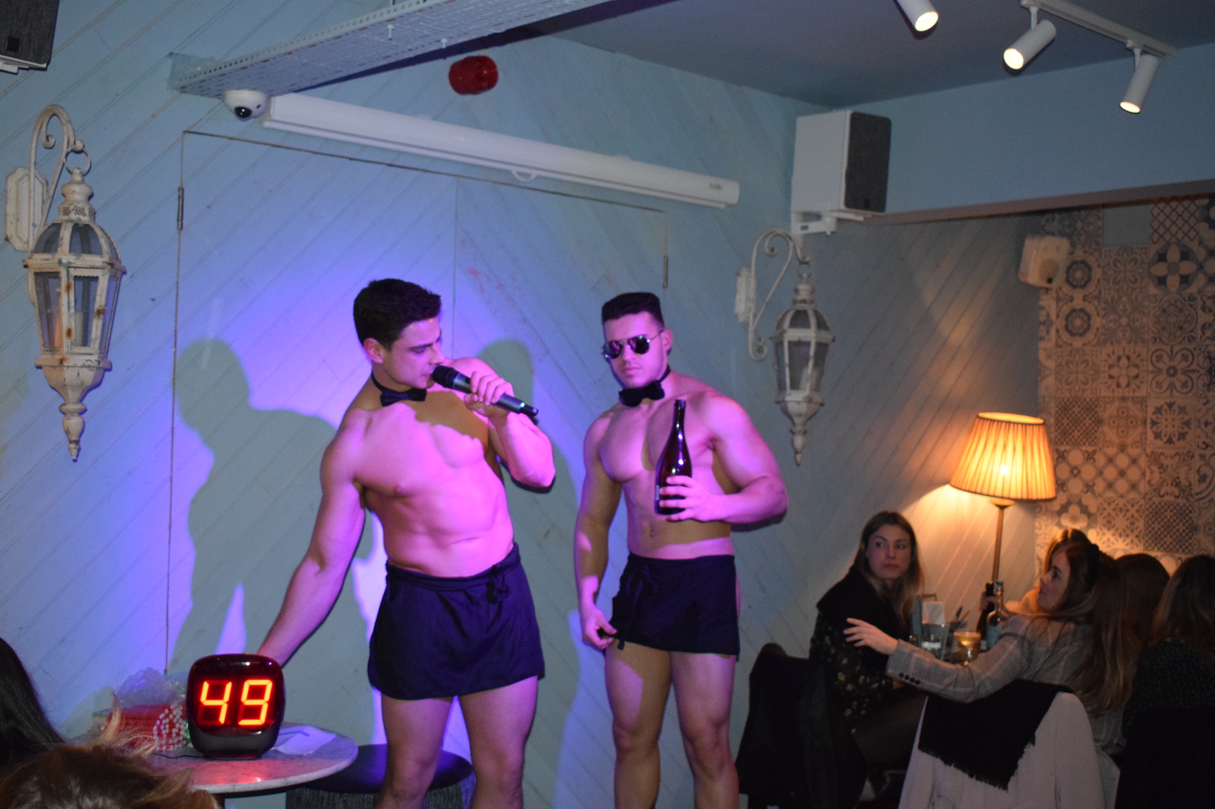 Buff Bingo Supper Club | Kensington, London Supper Clubs Reviews ...