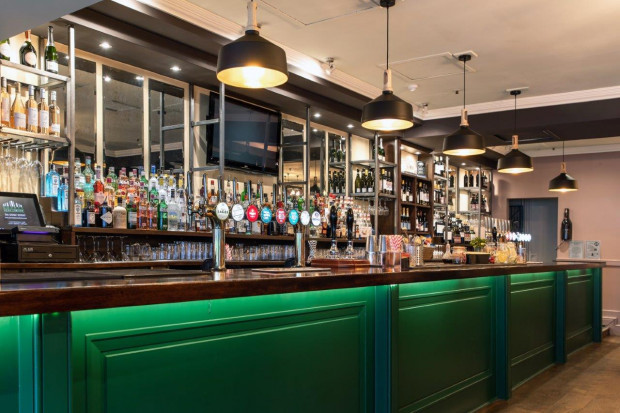 The Loose Box: Top Westminster Pub With Shuffleboard | DesignMyNight