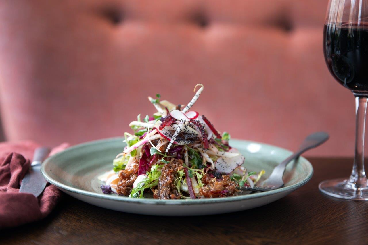 The Loose Box: Top Westminster Pub With Shuffleboard | DesignMyNight