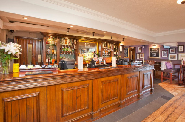 The Fox Inn: Affordable Tamworth Pub | DesignMyNight
