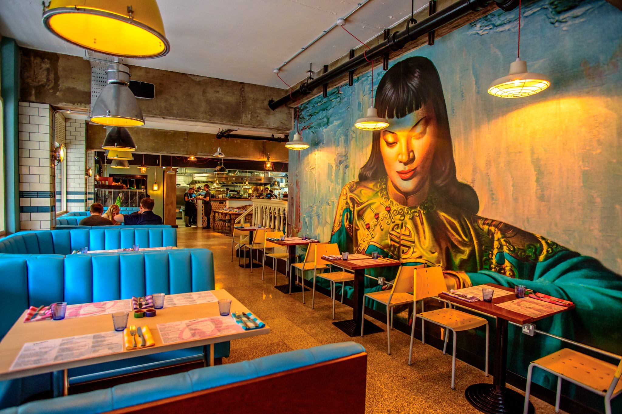 Bambalan: Mediterranean Cuisine and Rooftop Cocktails | DesignMyNight