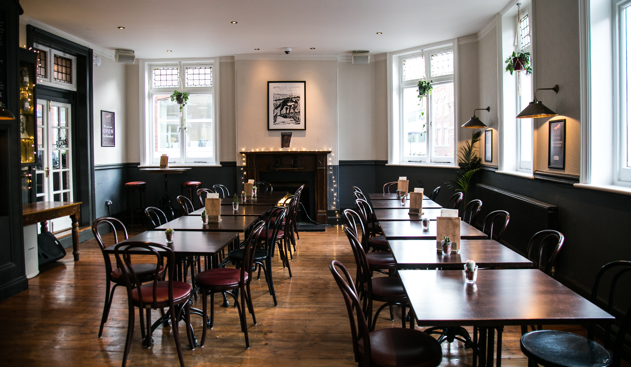 Cosy Shoreditch Pub: The Fox | DesignMyNight