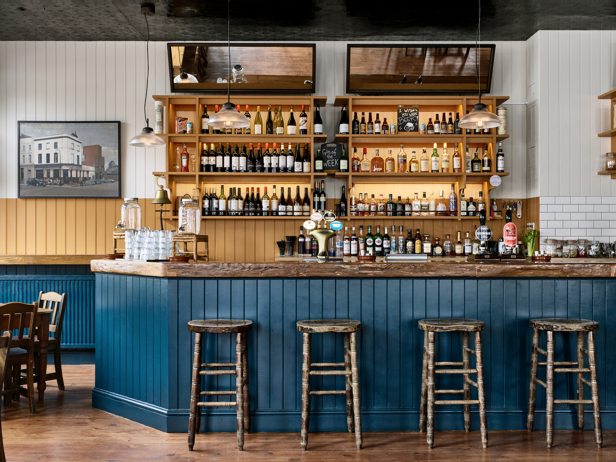 Classic Boozer: The Lansdowne | London Pub Reviews | DesignMyNight