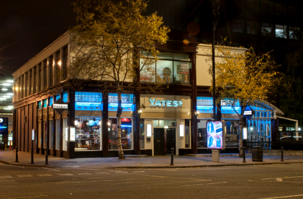 Yates: Cheap Manchester Sports Pub | DesignMyNight