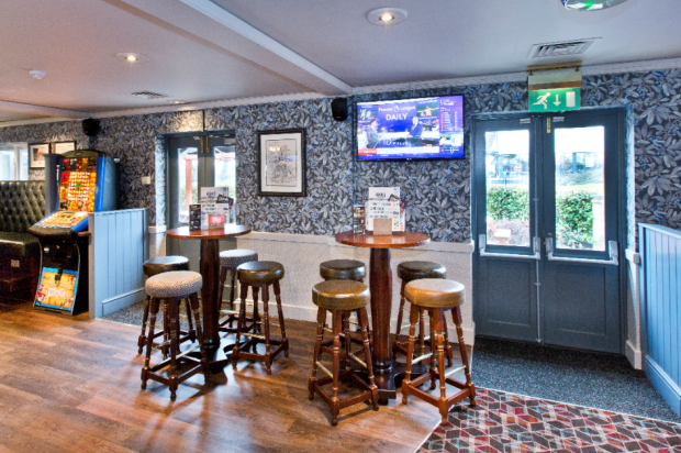 Sutton Fields: Affordable Hull Pub | DesignMyNight
