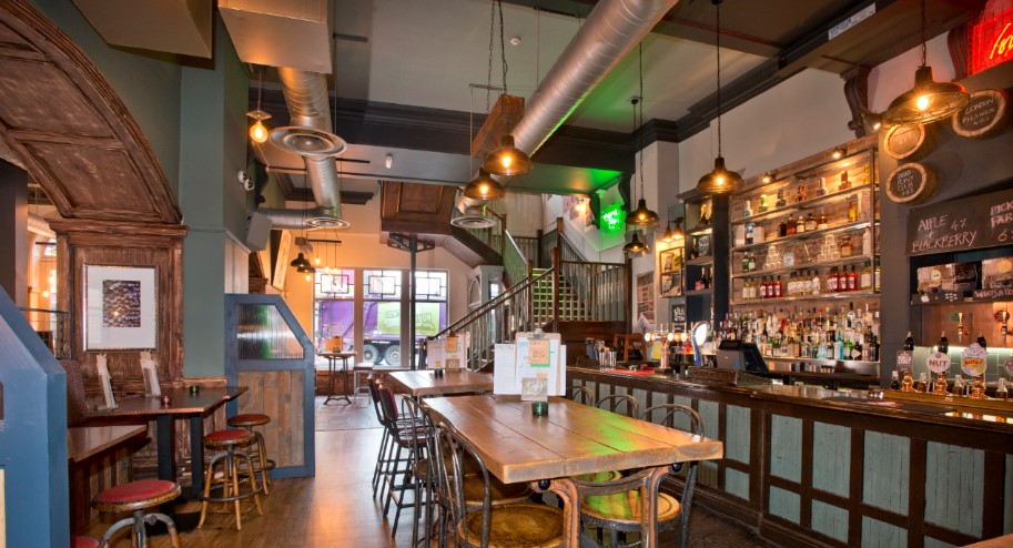 The Green Dragon: Croydon Sunday Roasts | DesignMyNight