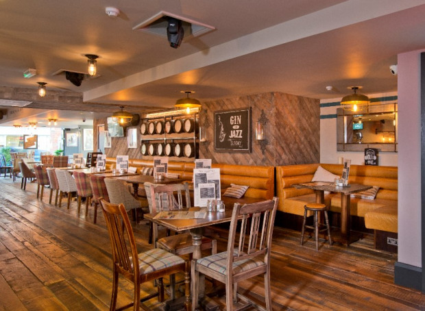 The Chantry: Cheap Chichester Pub | DesignMyNight