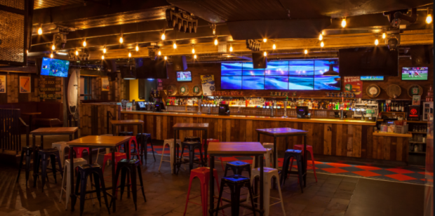 Walkabout Manchester Printworks: Cheap & Fun Sports Stop | DesignMyNight