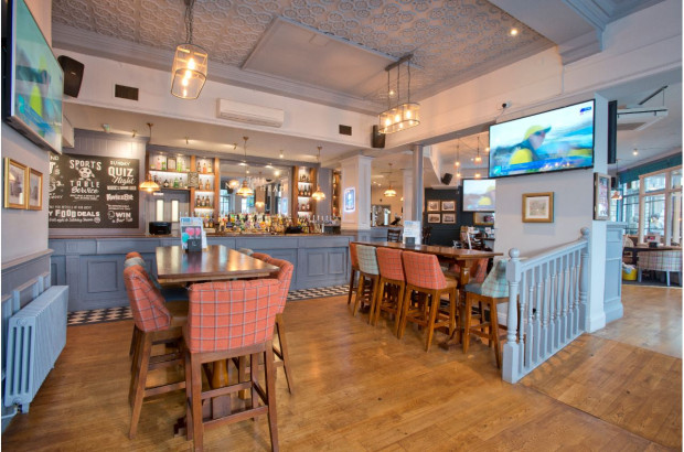 Nags Head Wood Green: Cheap London Pub | DesignMyNight