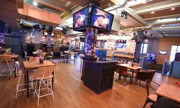 Walkabout Birmingham: Sports Bar On Broad Street | DesignMyNight