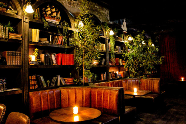 Old Mate's Place: Sultry Cocktail Bar in Sydney | DesignMyNight