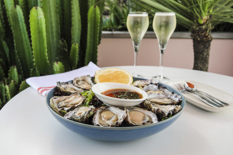 Slims Rooftop: Beautiful Rooftop Bar in Sydney | DesignMyNight